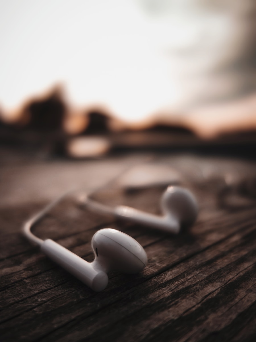 8 Tips to Promote Your Music Video Effectively | LYRICS VIDEO 4 U